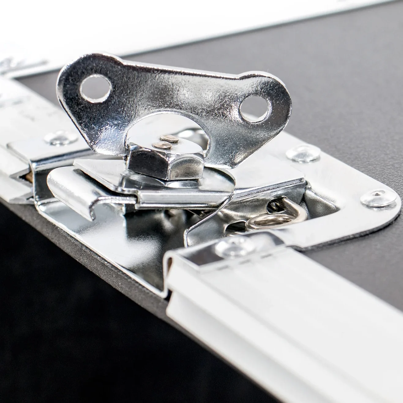 최고의 플라이트 케이스 잠금장치 및 래치 선택 | Sun Case